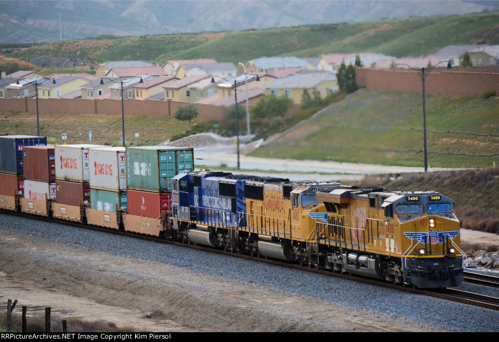 UP 7400 "Komen Breast Cancer Awareness Award" UP 4482 UP 2001 "Olympic Torch Relay"